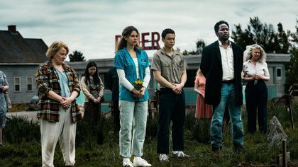 „From“ Staffel 3: Dieser Anbieter hat alle Folgen der Horror-Serie im ...