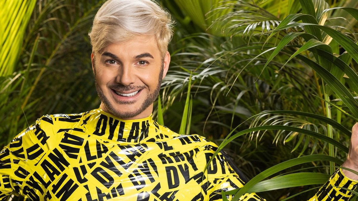 Sam Dylan beim „Dschungelcamp“ 2025: Alle Infos zum Reality-Star