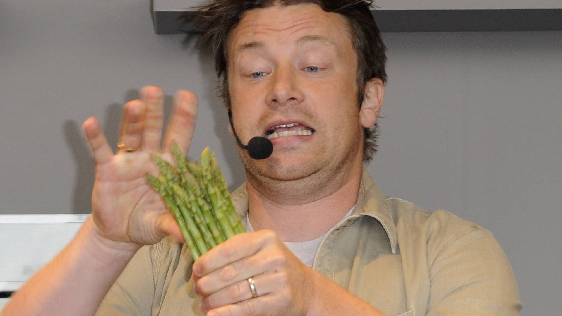 Jamie Olivers Pfanne kann nichts: Kauft euch heute am Black Friday lieber etwas Vernünftiges