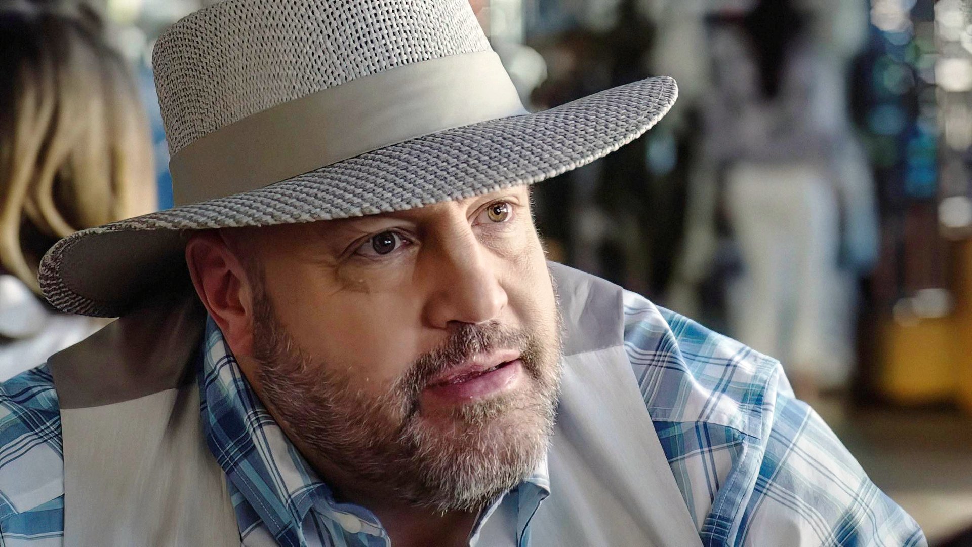 „Einfach großartiger Film“: Kevin James & Mel Gibson stürmen jetzt die ...