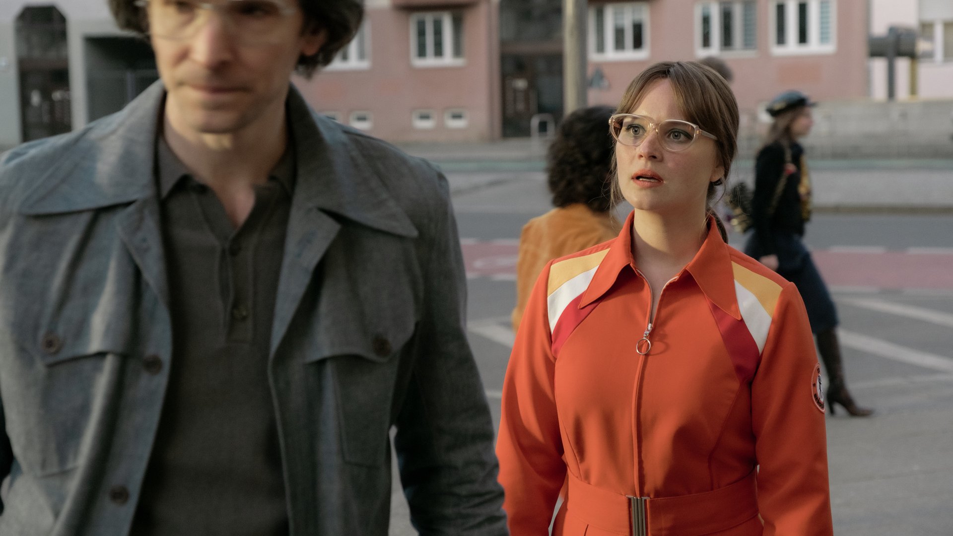 „Ku'damm 77“: Sabin Tambrea spielt nach Serientod von Joachim eine neue Rolle in Staffel 4 der ...