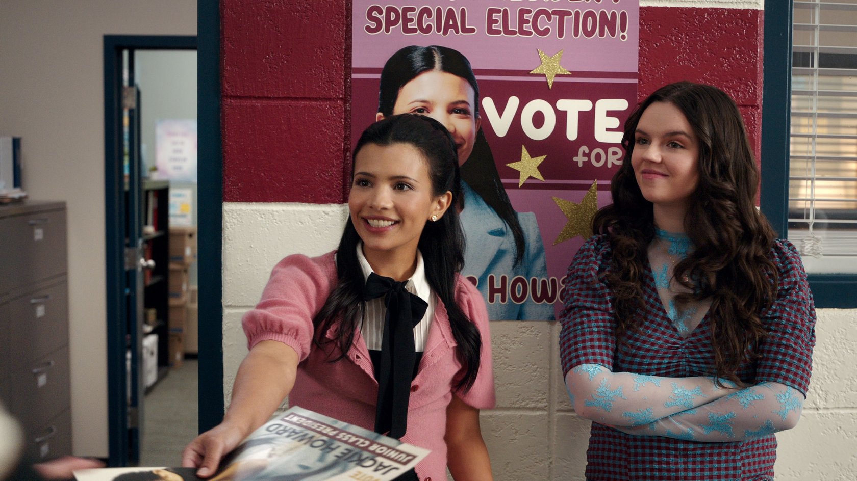 "Ich und die Walter Boys": Netflix-Finale lässt erneut rätseln, welchen Bruder Jackie wählt – im ...