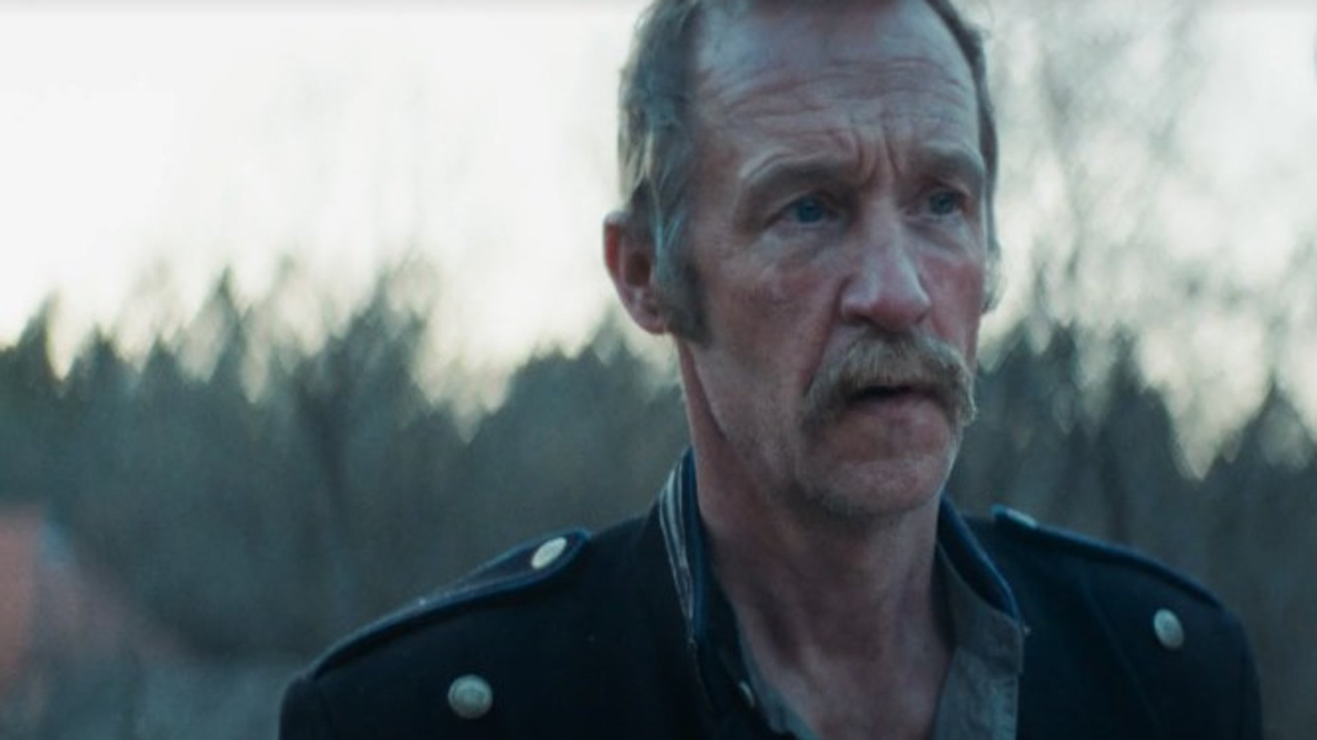 Vor Theis im ARD-Western „Schwarzes Gold“ spielte er in einer Fitzek ...