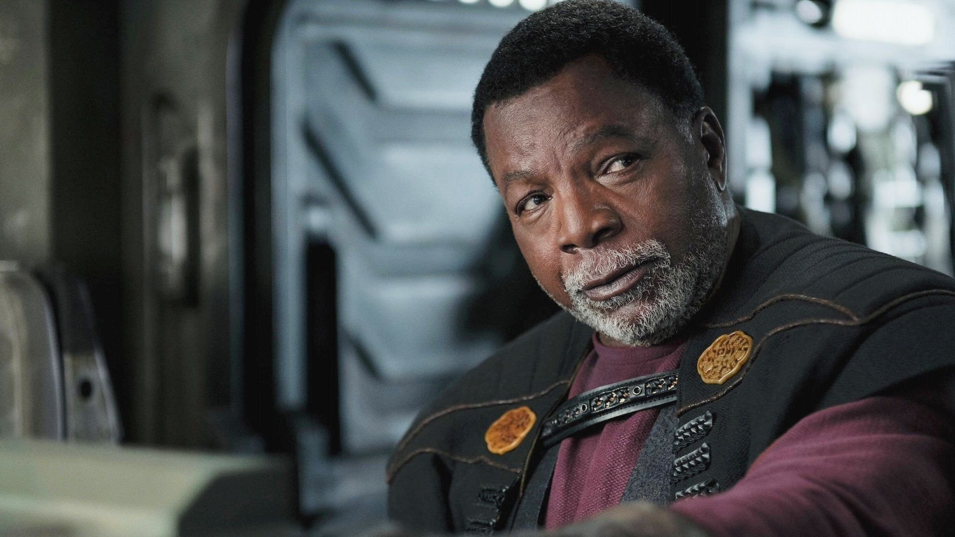 „Rocky“, „Predator“, „The Mandalorian“: Ganz Hollywood trauert um Carl ...