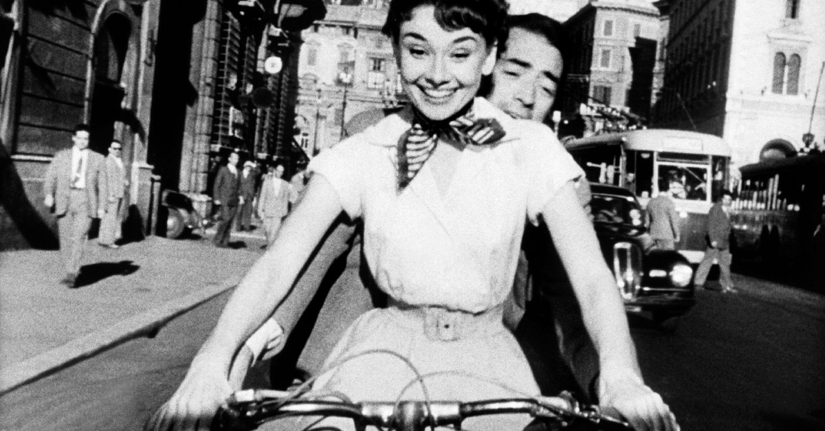 Ein Herz und eine Krone · Film 1954 · Trailer · Kritik Ein Herz und eine Krone · Film 1954 · Trailer · Kritik