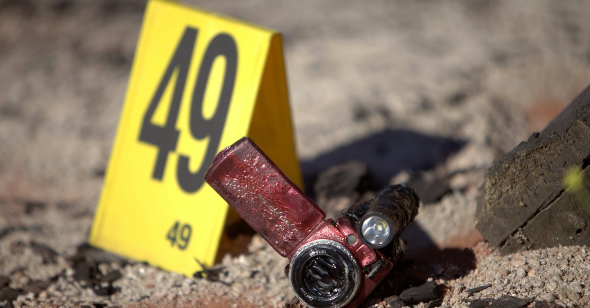 Evidence · Film 2013 · Trailer · Kritik