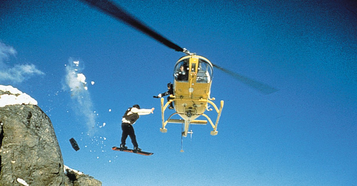 Jackie Chan's First Strike · Film 1997 · Trailer · Kritik