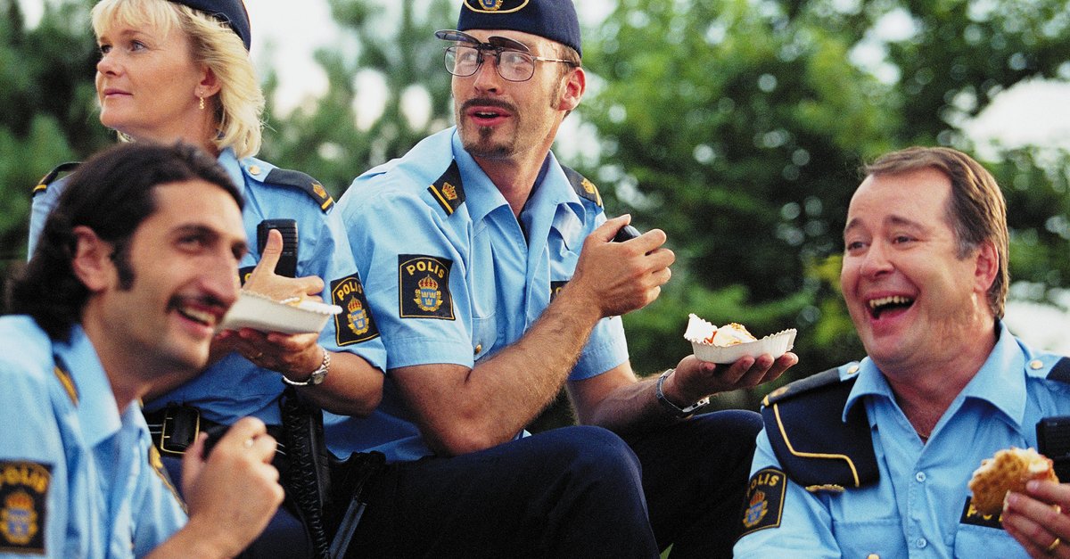 Kops · Film 2003 · Trailer · Kritik
