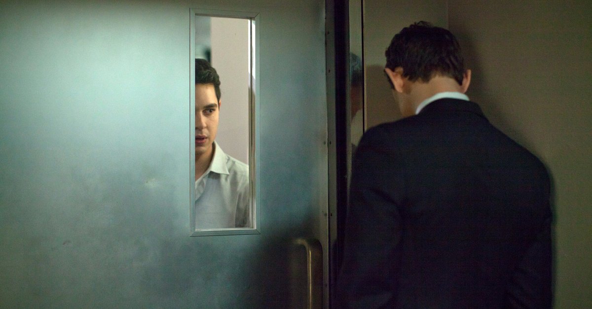 Not Safe for Work · Film 2014 · Trailer · Kritik