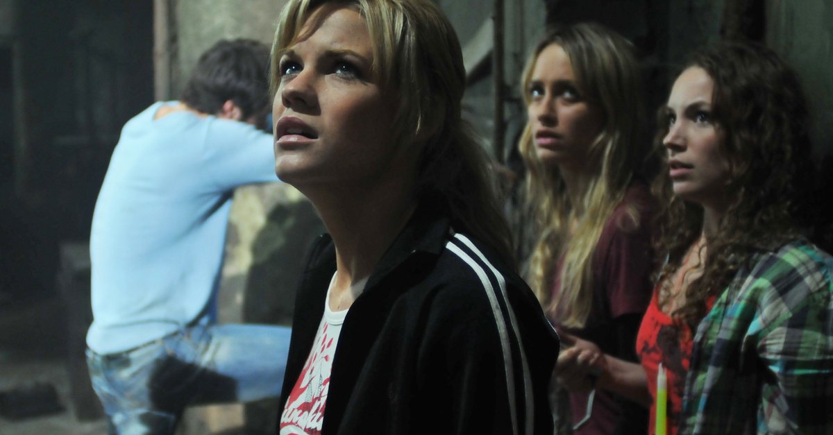 Prowl · Film 2011 · Trailer · Kritik