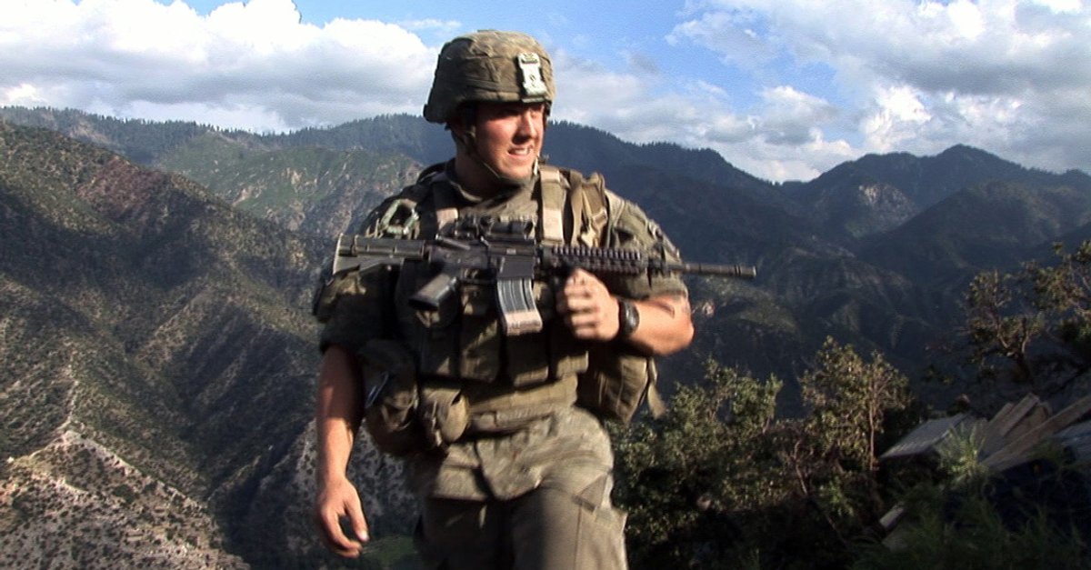 Restrepo · Film 2010 · Trailer · Kritik