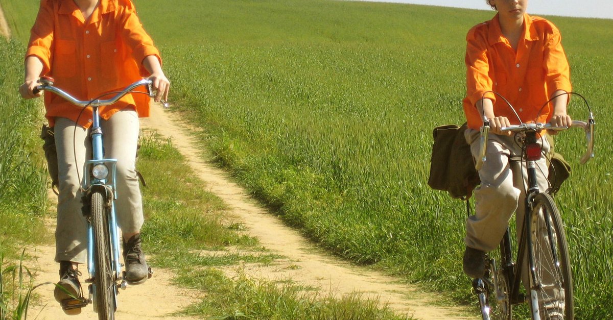 Sweet Mud · Film 2008 · Trailer · Kritik