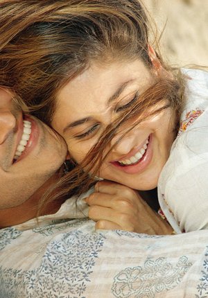 Yuva · Film 2016 · Trailer · Kritik