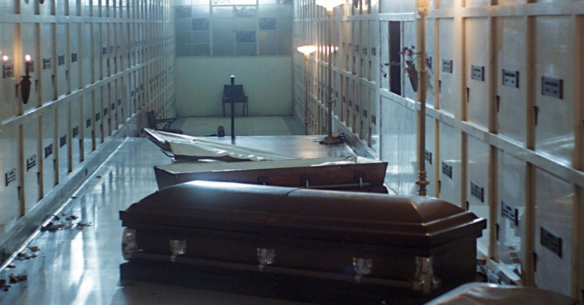 Zombie Night · Film 2014 · Trailer · Kritik