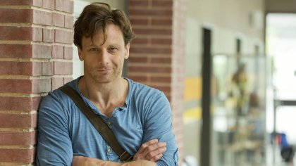 „Der Lehrer“: Staffel 10 gerettet – Hendrik Duryn kehrt für RTLs ...