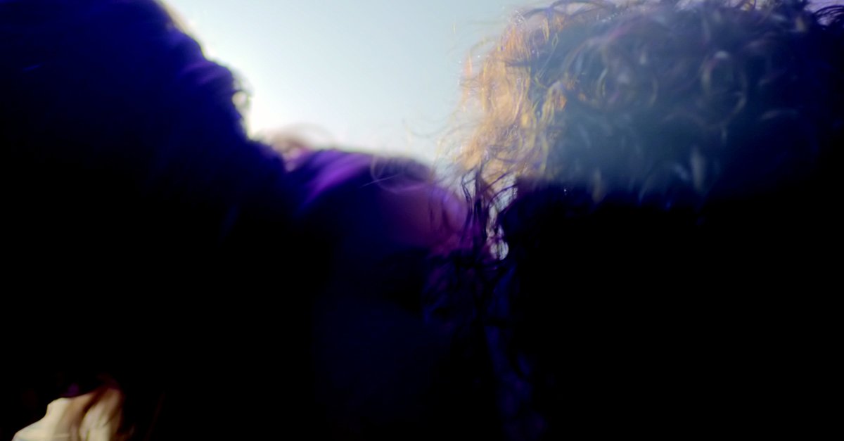 Looping · Film 2016 · Trailer · Kritik