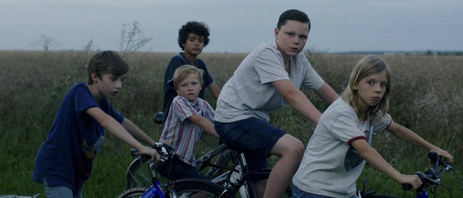 Königin von Niendorf · Film 2018 · Trailer · Kritik · KINO.de