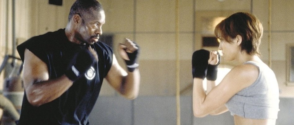 Genug · Film 2002 · Trailer · Kritik · KINO.de