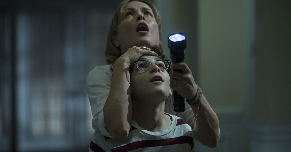The Darkness · Film 2016 · Trailer · Kritik