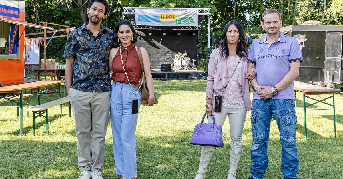 Doppelhaushälfte · Serie im Stream online ansehen, alle Anbieter und News