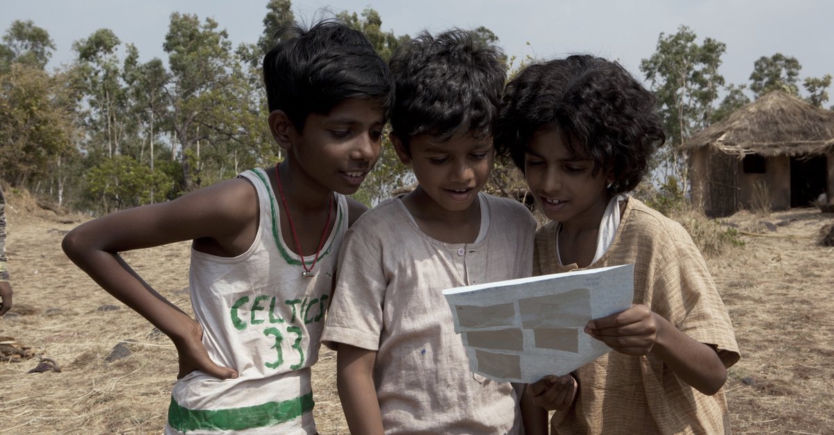 Umrika · Film 2015 · Trailer · Kritik