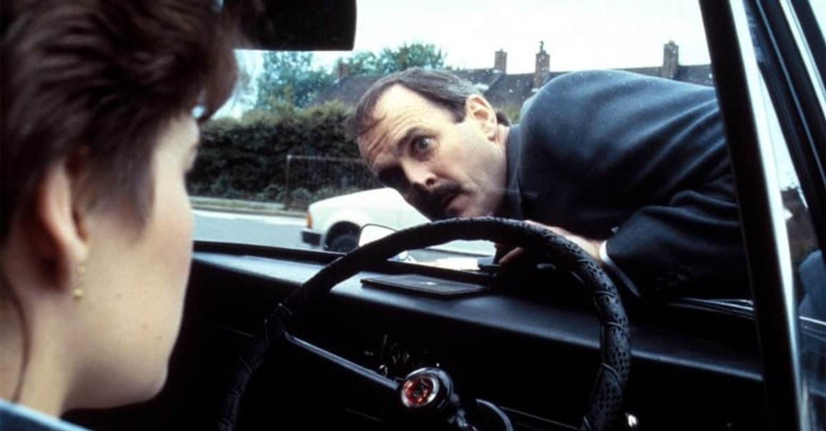 Clockwise · Film 1988 · Trailer · Kritik