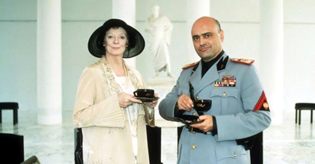 Tee mit Mussolini · Film 2000 · Trailer · Kritik