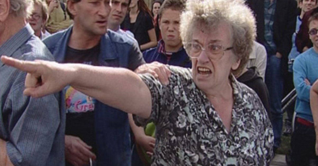 Ausländer raus! - Schlingensiefs Container · Film 2003 · Trailer · Kritik