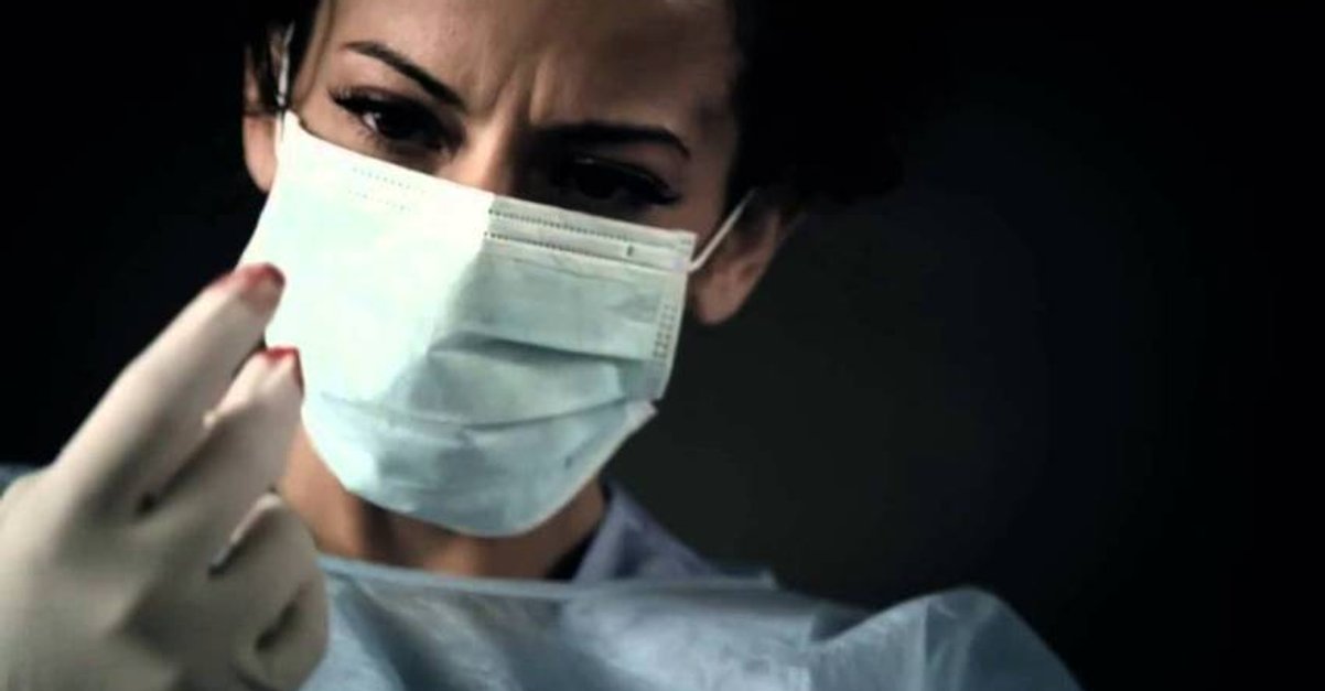 Code Red · Film 2014 · Trailer · Kritik