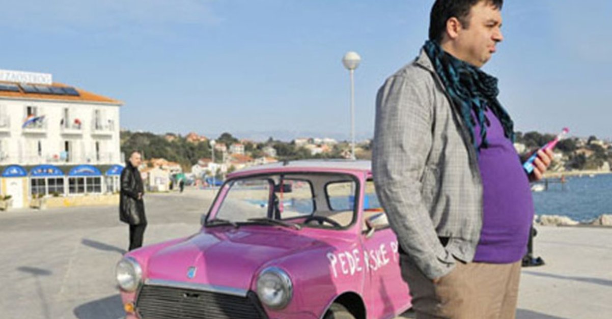 Parada · Film 2015 · Trailer · Kritik