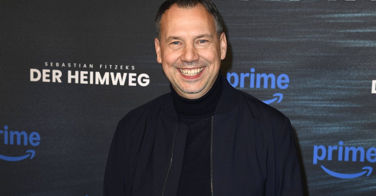 Habt ihr ihn erkannt? Sebastian Fitzek überrascht mit Cameo-Auftritt in ...