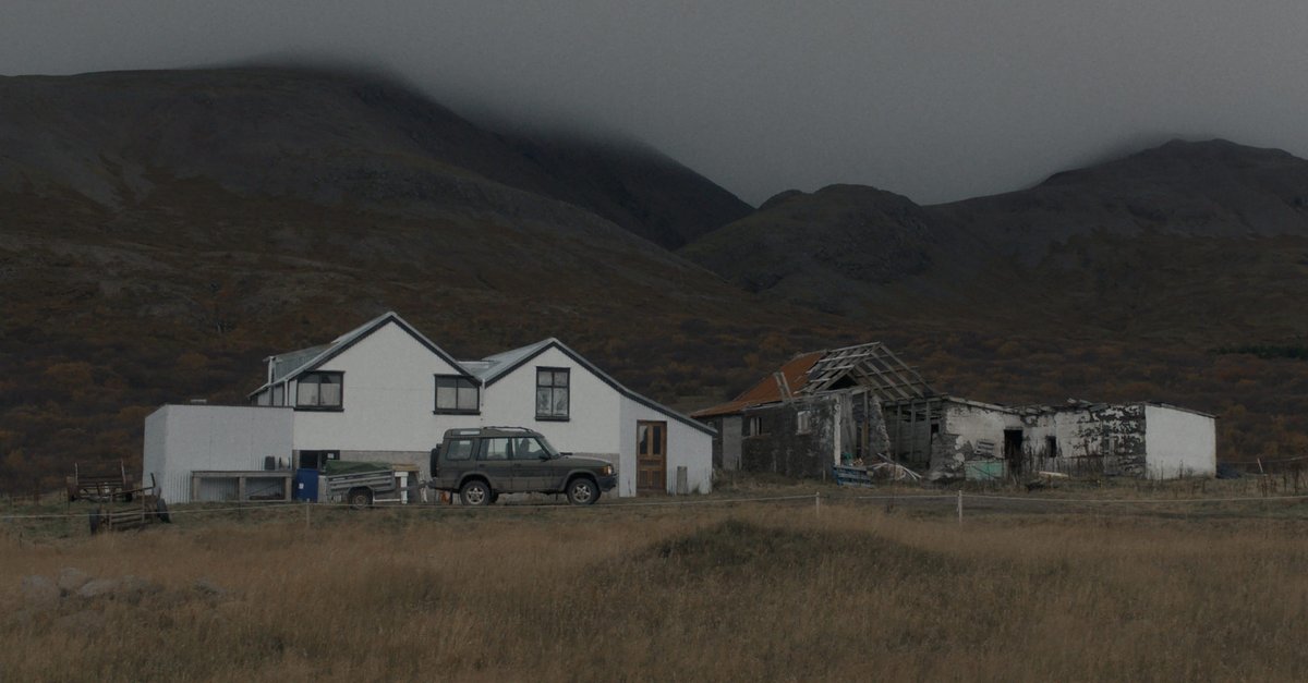 Solitude · Stream | Streaminganbieter