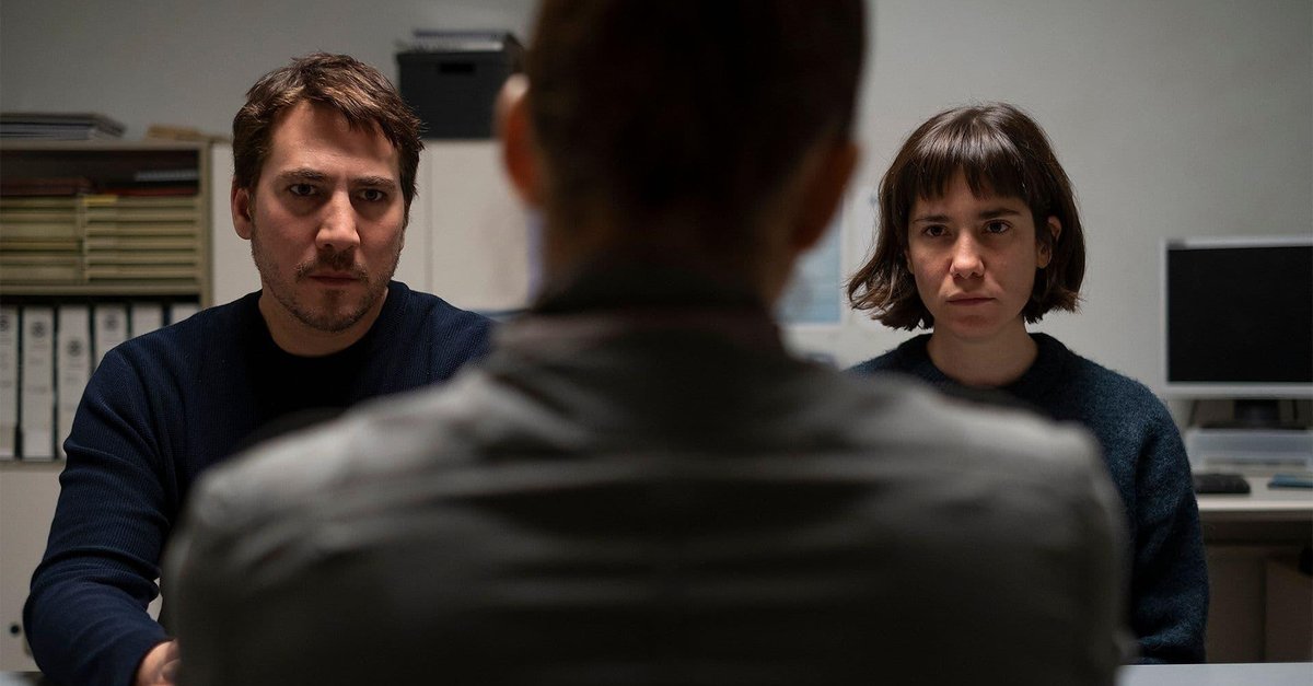 Upon Entry · Stream | Streaminganbieter