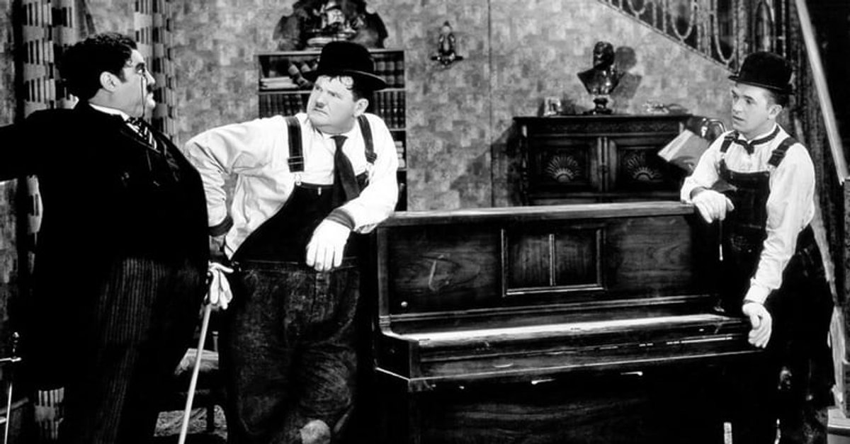 The Music Box · Film 1932 · Trailer · Kritik