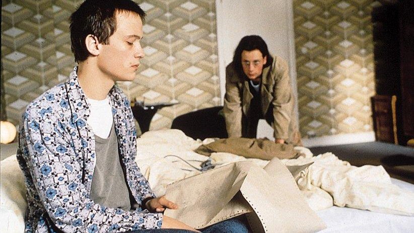 23 · Film 1998 · Trailer · Kritik