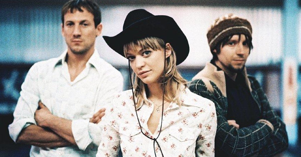 Almost Heaven · Film 2006 · Trailer · Kritik