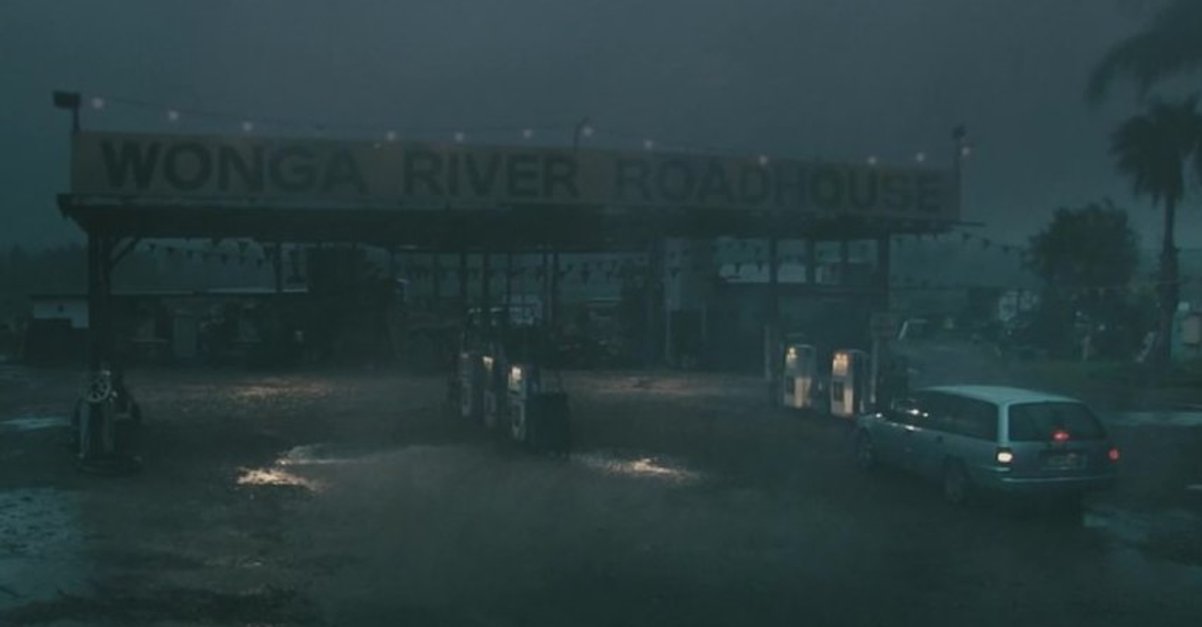 Savages Crossing · Film 2015 · Trailer · Kritik