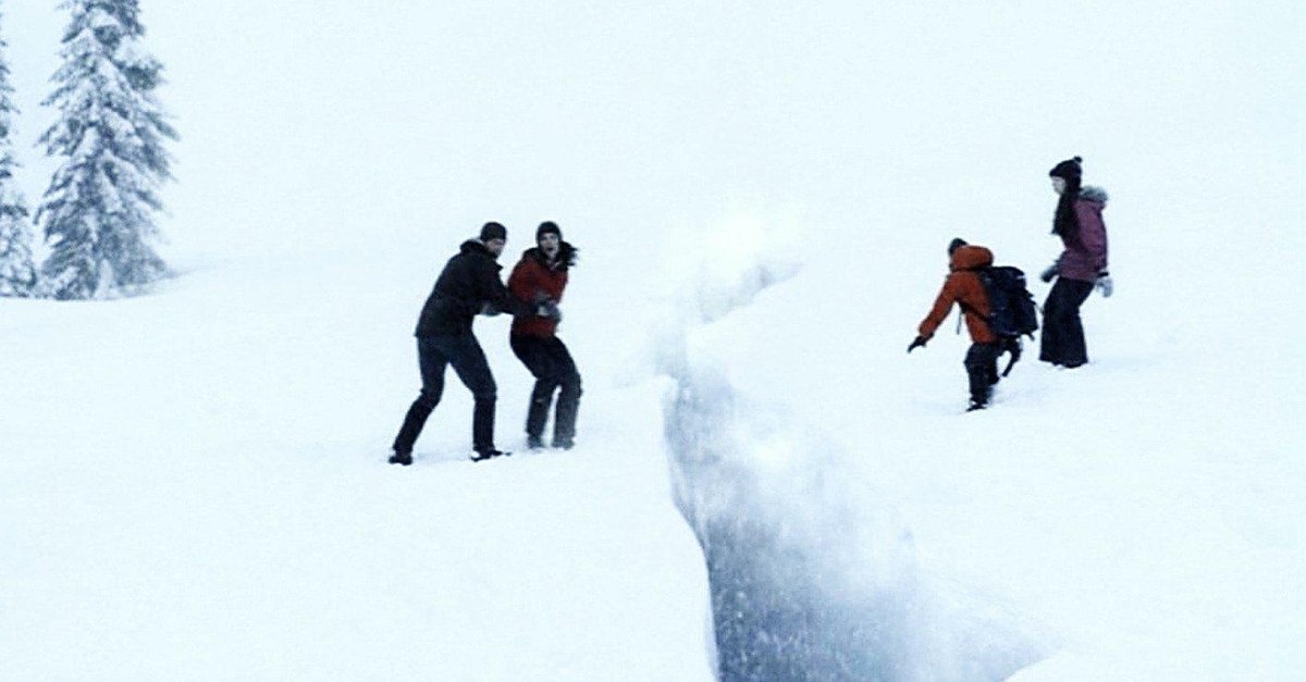 Ice Quake · Film 2010 · Trailer · Kritik