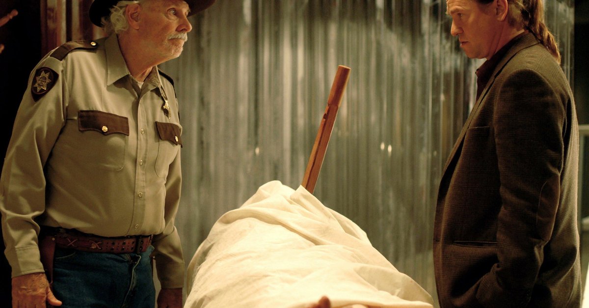 Twixt · Film 2012 · Trailer · Kritik