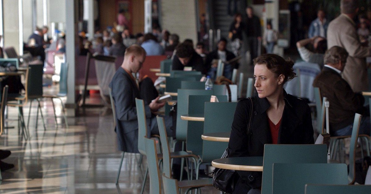 Orly · Film 2010 · Trailer · Kritik