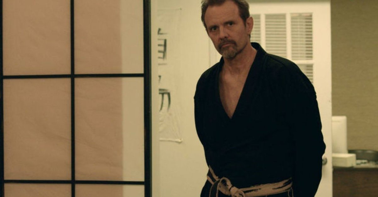 Tapped Out · Film 2015 · Trailer · Kritik