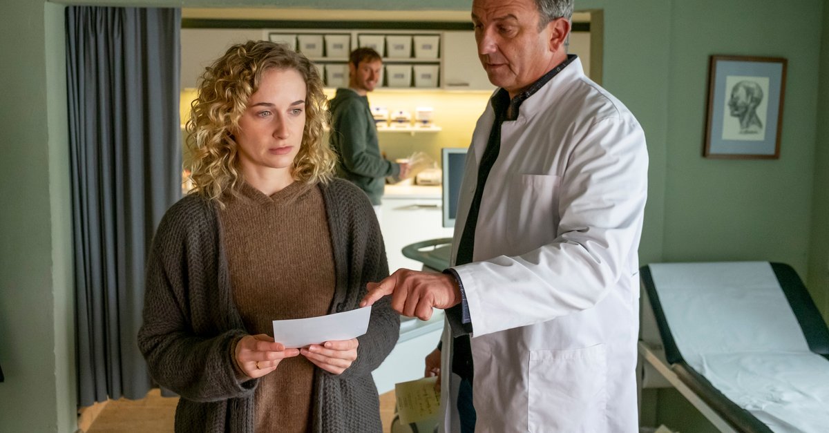 „Der Bergdoktor“: Daher kennt ihr die sympathische Schwangere Jana aus ...