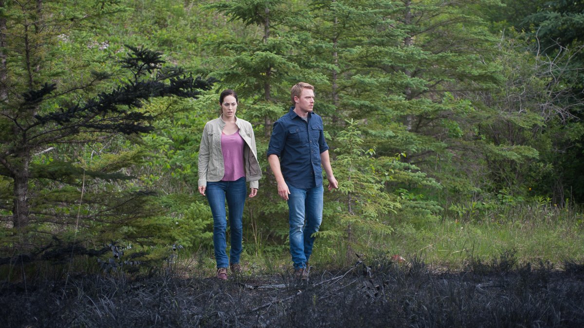 Radius · Film 2017 · Trailer · Kritik